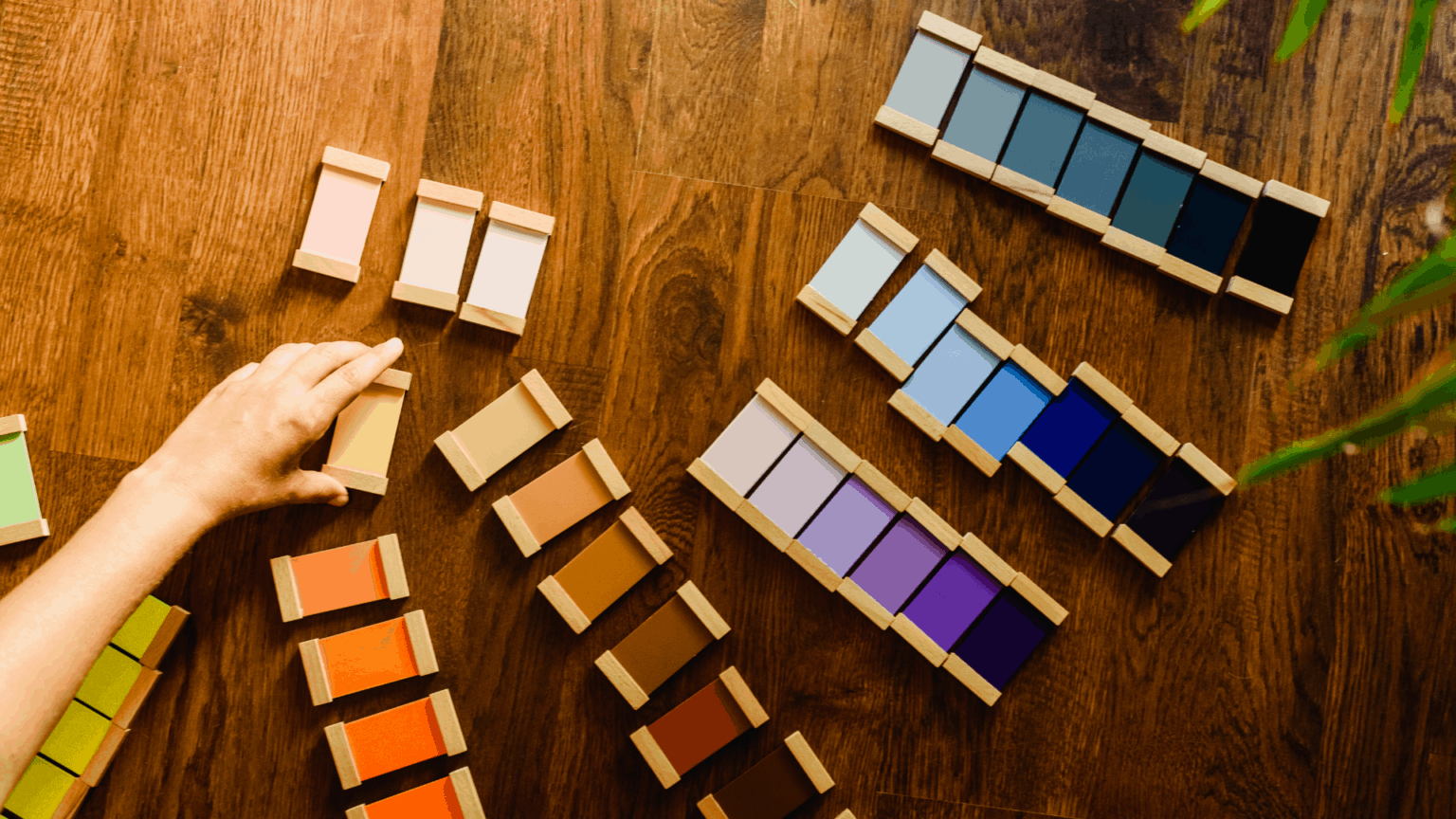 A Guide to Montessori Lessons (Plus Example Lesson Plans)