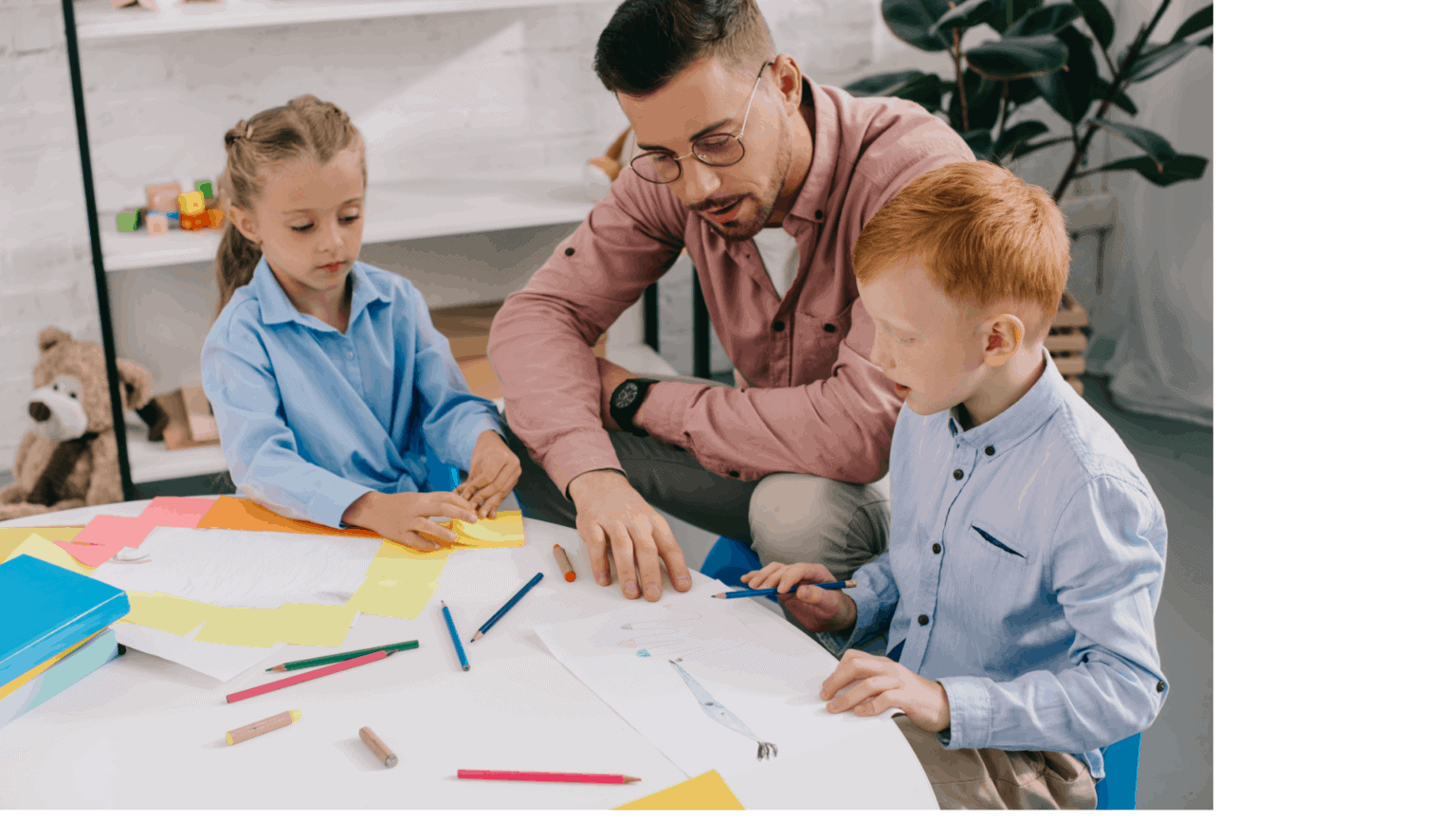 A Guide to Montessori Lessons (Plus Example Lesson Plans)